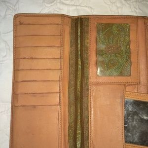 HOBO | Bags | Hobo Rachel Trifold Wallet Orange Vintage Leather | Poshmark